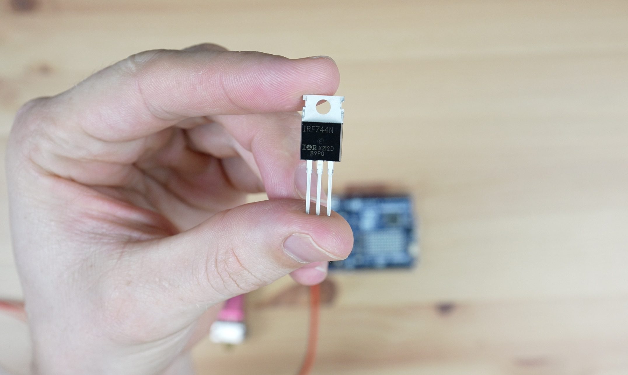 Mosfet To Supply Power To Arduino - The DIY Life