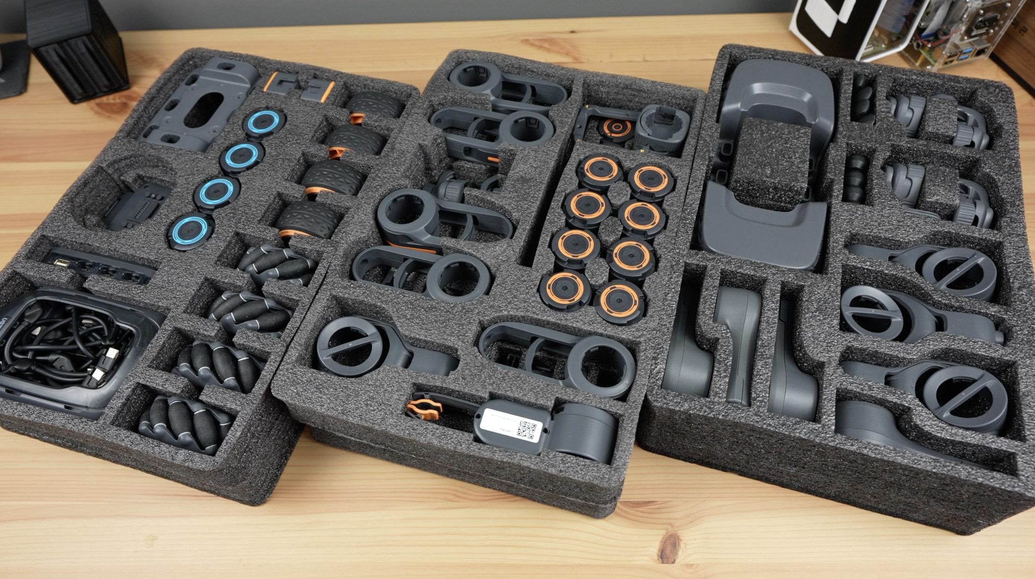 One Kit, 7+ Robot Options - UGOT Modular Robotics Kit! - The DIY Life