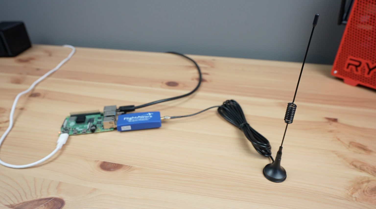 Track Aircraft In Real-time With Your Raspberry Pi Using The FlightAware Pro - The DIY Life