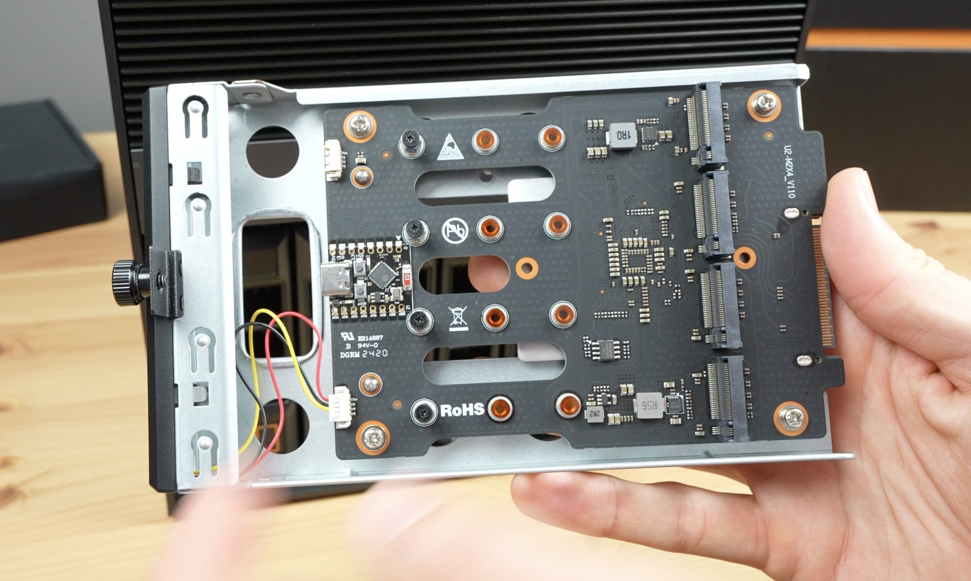 I Tried The ZimaCube Pro, Is This The Perfect Home Server? - The DIY Life