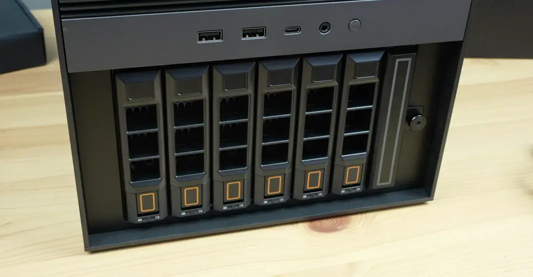 I Tried The ZimaCube Pro, Is This The Perfect Home Server? - The DIY Life