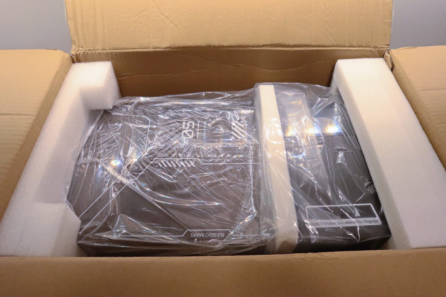 Elegoo Mars 5 Ultra Unboxing and Review - The DIY Life