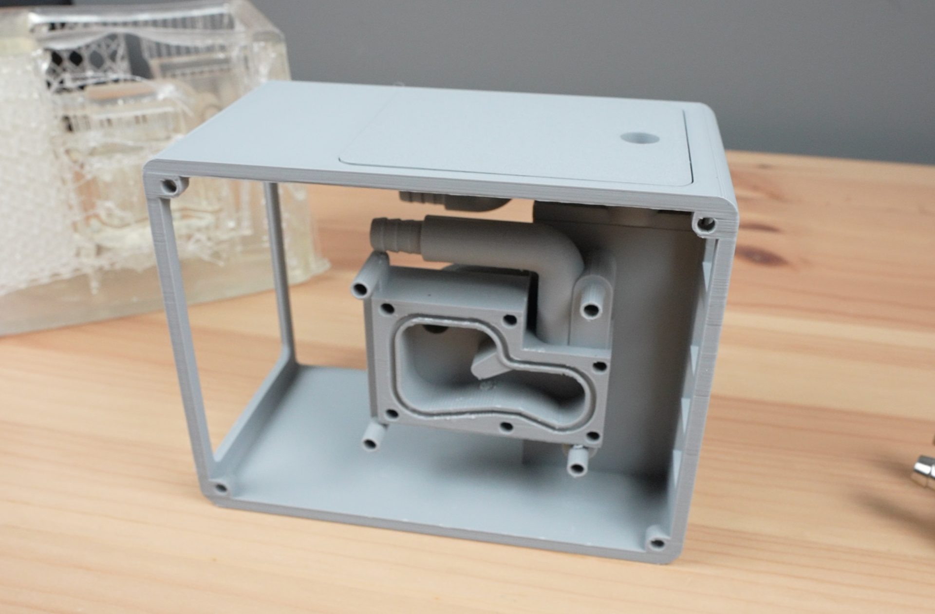 Raspberry Pi 5 Case With An Integrated Water-Cooling Loop - The DIY Life